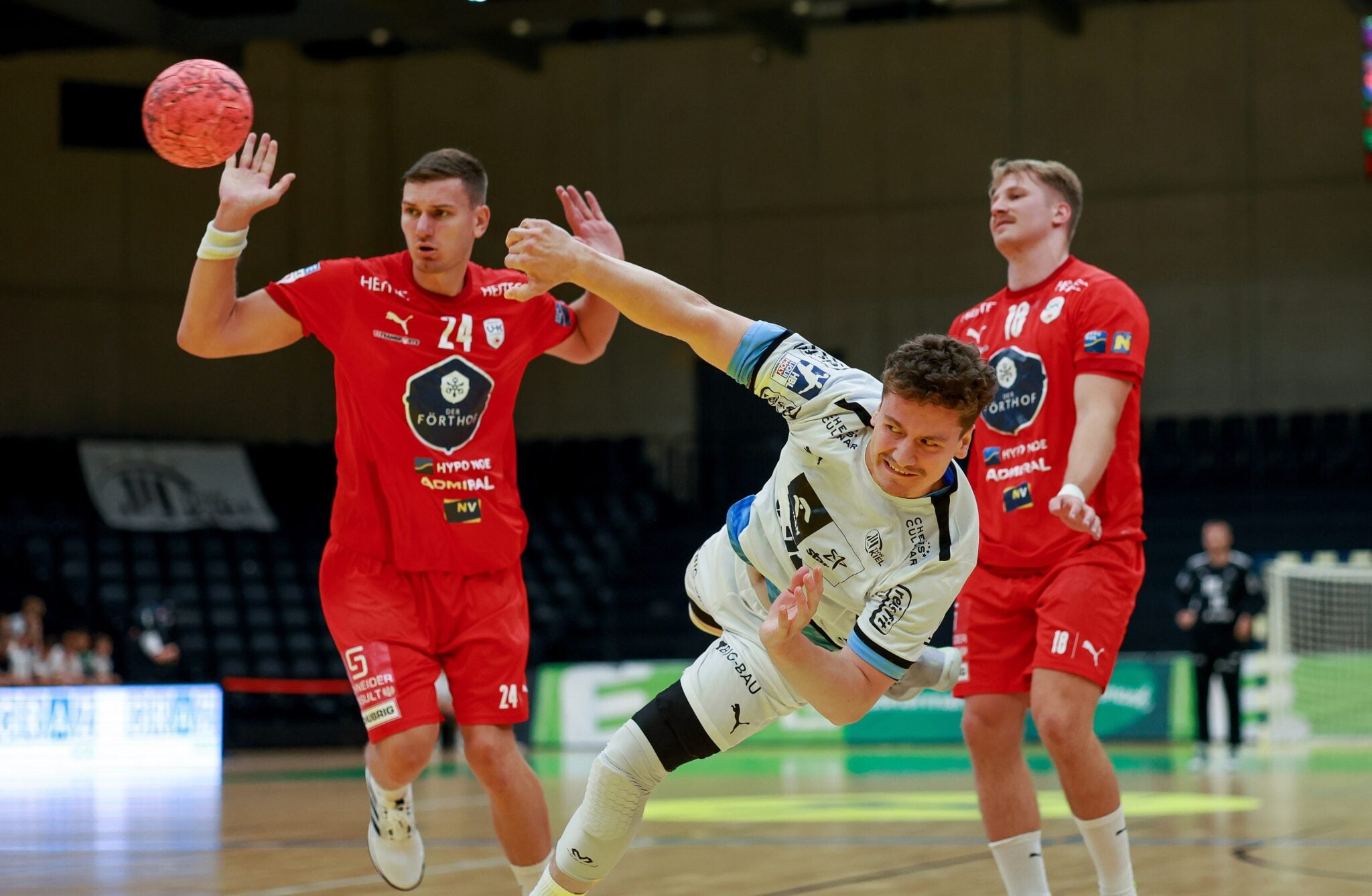 Letzter Test vor dem ORLEN star Cup: THW Kiel gewinnt in Graz gegen UHK ...