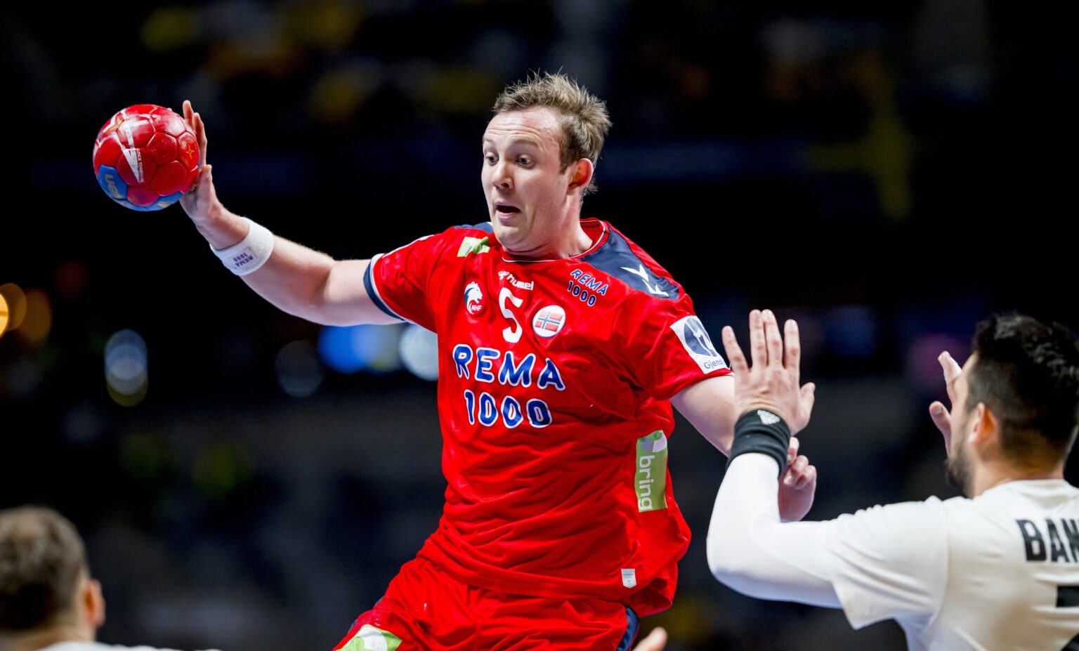 Eine mit Spannung erwartete Premiere: Donnerstag ist der THW Kiel in ...