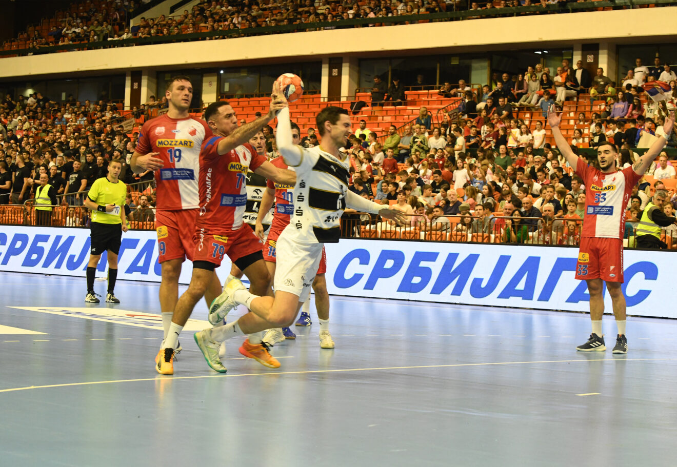 Beach-Clean-up: 1,1 Tonnen Müll vom Strand gesammelt und aus dem Wasser ...