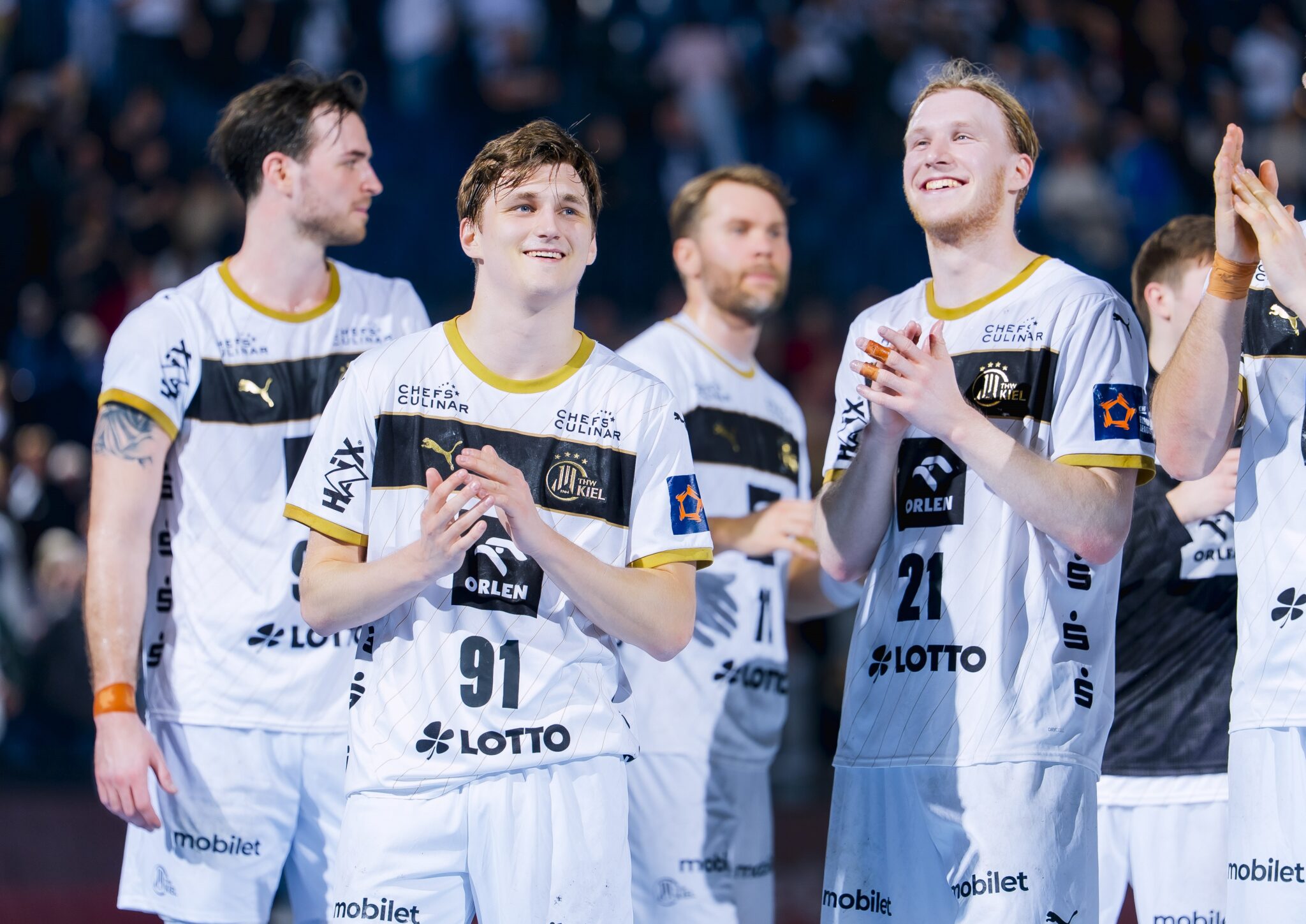 36:29 im Europa-Derby: Zebras zeigen ihr anderes Gesicht und tanken ...