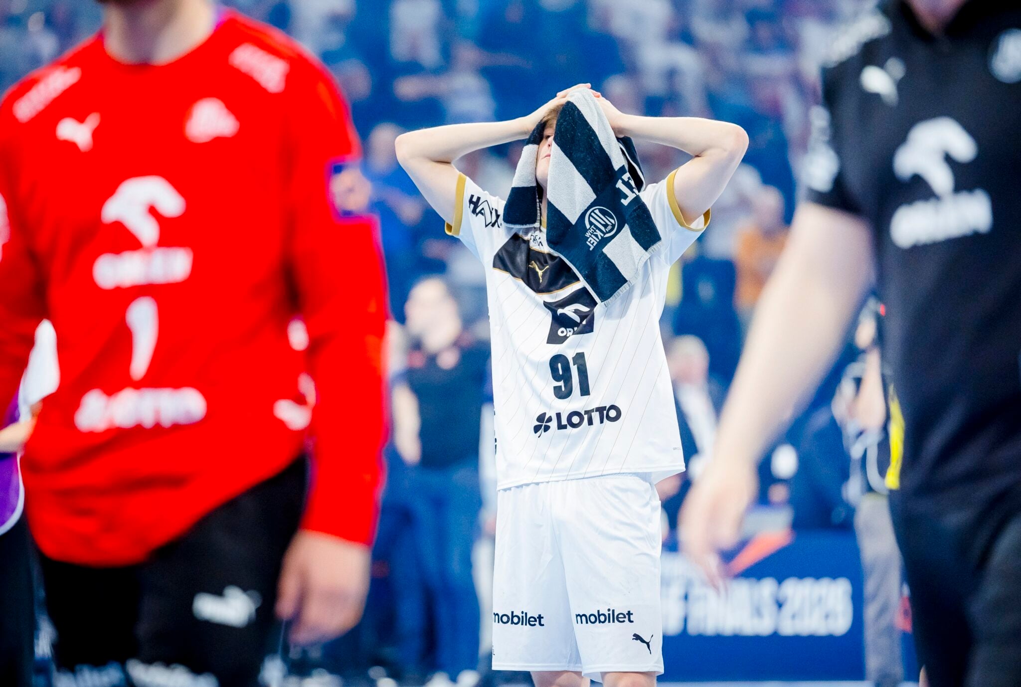 Silber für die Zebras: Finale Abwehrschlacht findet in der MT Melsungen ...